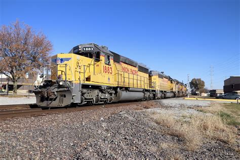 Standard Cabs At Ames Up 1883 A Snoot Nose Sd40 2 Leads A … Flickr