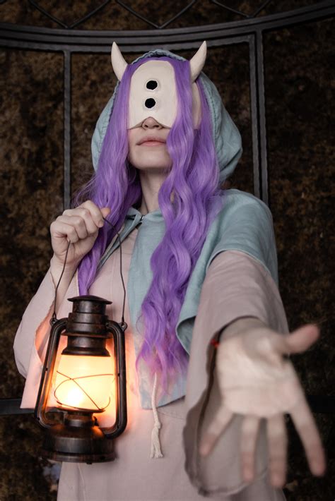 Photographer Mujika From The Promised Neverland Scrolller