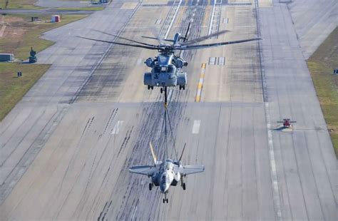 Chopper Lifts A Stealth Fighter Ch 53k King Stallion ‘power Lifts F