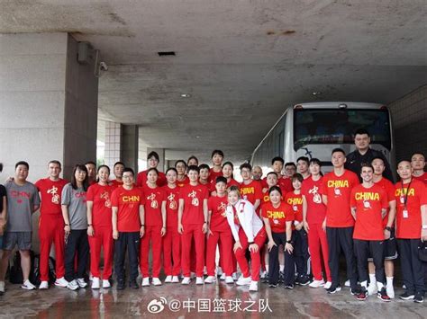 出征！中国女篮启程前往巴黎，进行奥运会前的最后冲刺备战