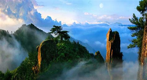 山月图片 3月图片 2月图片 大山谷图库