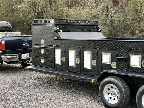 Dog Trailers Wall 2 Wall Manufacturing
