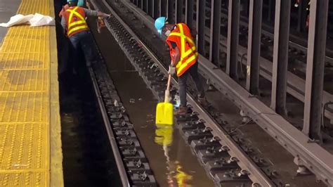 VidÉo New York Inondation Spectaculaire De La Station De Métro De