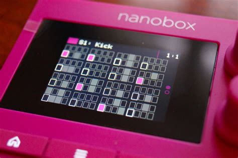 Test 1010music Nanobox Razzmatazz Mini Groovebox