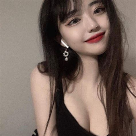 Iamyoung22에 있는 Ponnapat Inpon님의 핀 아름다운 소녀들 긴 헤어 컷 예쁜 여자 얼굴