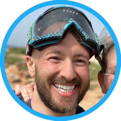 How To Create 2 Foreign Keys Referencing The Same Table In Ef Core I Want A User To Have