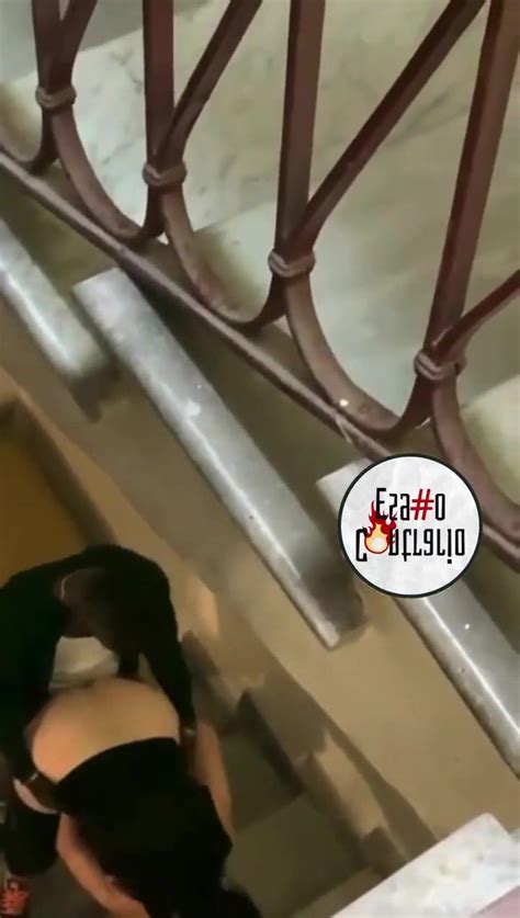 Scopata Sulle Scale Di Casa Roma Via Cattaneo Solopornoitaliani