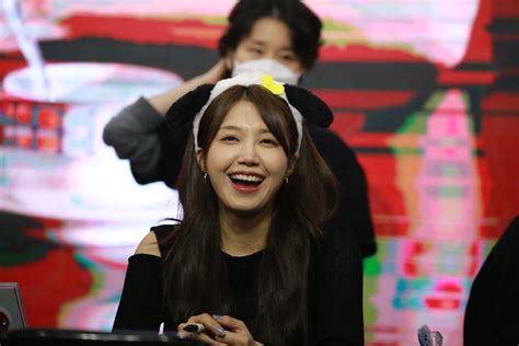 계란믕 On Twitter 230423 메이크스타 셀프 팬싸 후기5 저 강아지 머리띠 쓰고 활짝 웃으니 너무나도 강쥐 인걸 해리포터 옷 입더니 끝날때까지 해리포터