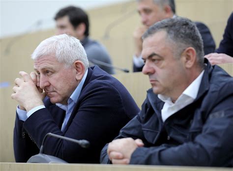 ქართული 🔵 პოლიტიკური გაერთიანება ქართული ოცნება დემოკრატიული საქართველოს“ გორგასლის ოფისში