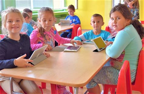 Удължават разрешеното отсъствие на най малките бургазлийчета по семейни причини