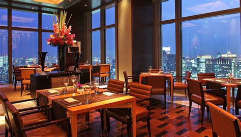 高層階のレストランで夜景とともに食事を楽しめるラグジュアリーホテル4選 一休コンシェルジュ