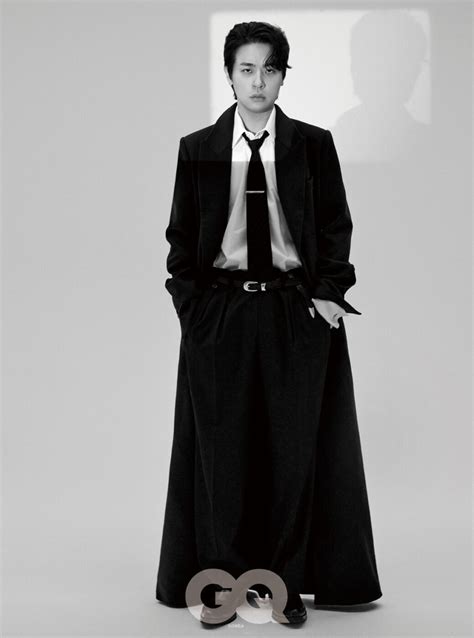 더쿠 배우 박정민 Gq코리아 8월호 화보