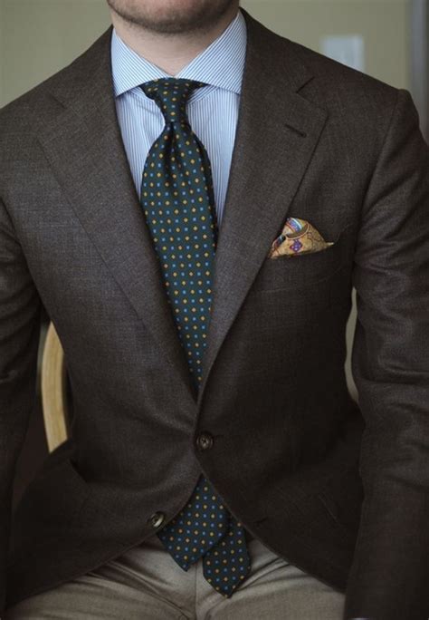 45 Psychologically Effective Tie And Shirt Combinations For Men