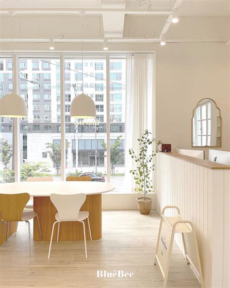 대구인테리어 🐝 블루비디자인 따뜻한 공간으로 변신한 블루비사무실 비포애프터로 남기기 위해 마지막으로 피드 박제 💙 Bi 브랜딩부터공사마감까지 대구