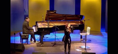 Roxana Restrepo Oficial Home