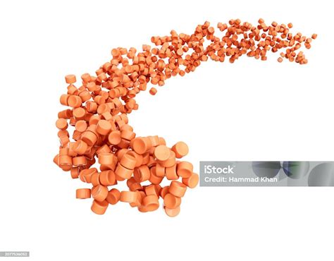 3d 오렌지 플라스틱 펠릿 또는 Pvc 폴리머 구슬 흐르는 공기 3d 일러스트 과립에 대한 스톡 사진 및 기타 이미지 과립 화합물 흰색 배경 Istock