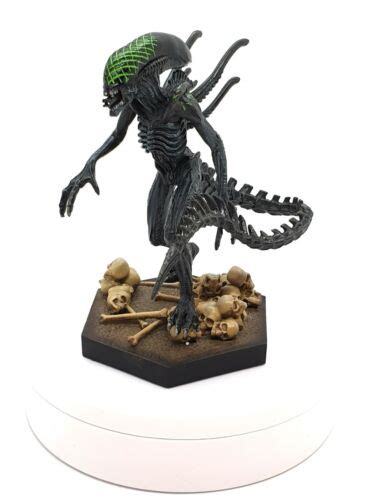 18 Grid Xenomorph Alien Vs Predator Eaglemoss Mr Collectibles