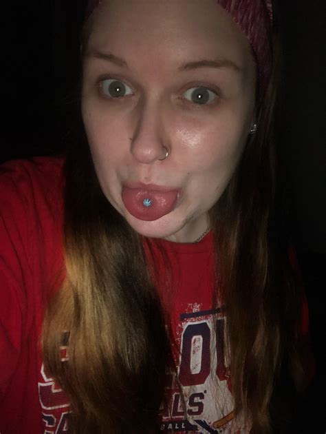 Want To See Me Naked🥺😋 Scrolller