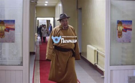 УИХ ын гишүүн Б Бат эрдэнэ аварга гунигтай явна