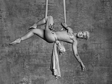 Pink Naked Photos Thefappening