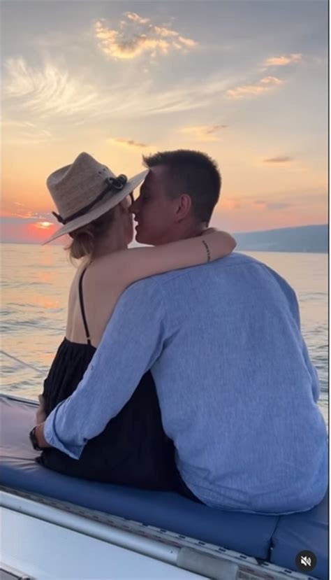 Мика Стоичкова показа гаджето Хай Клуб