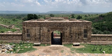 Places To Visit Near Jaipur Within 100 Km Travellers Guide Tripxl