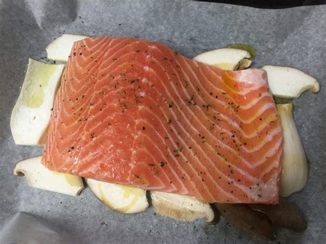 연어 스테이크 촉촉한 연어요리 연어파피요트