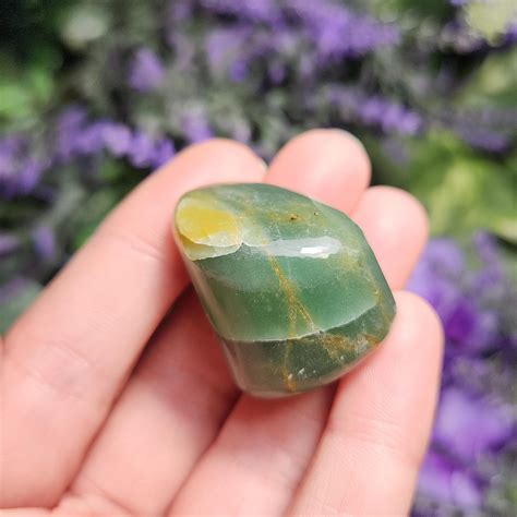 Emerald Green Serpentine Bowenite Serpentine Stone Serpentine