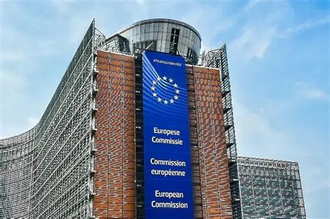 Европейската комисия прекрати Механизма за сътрудничество и проверка спрямо България и Румъния