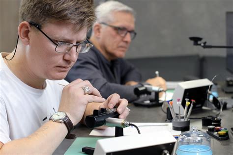 Часовая Школа и Академия