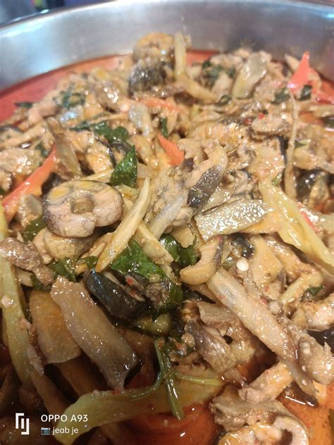 ร้าน แกงรวม 3สาว ตลาดสดเกียรติปรุง รีวิวร้านอาหาร