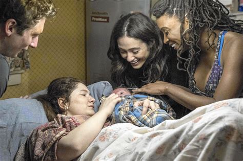 Shameless Cast To Return To Chicago To Film More Season 7 Scenes