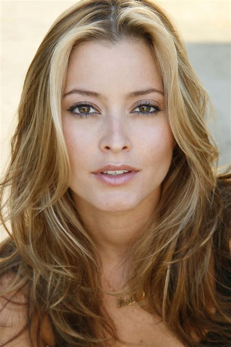 100 Holly Valance Wallpapers