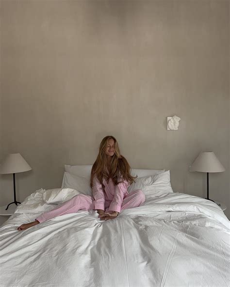 Get Better Sleep And A Better Relationship With This Viral Sleep Method