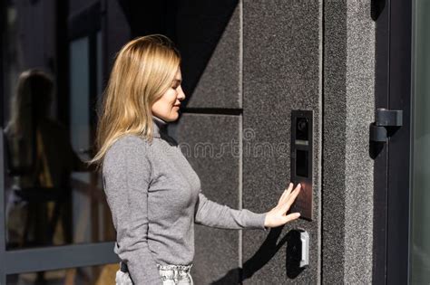 Intercom System With Keypad Camera And Speaker System At The Entrance