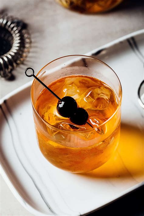 Caramel Apple Manhattan Howdykitchen