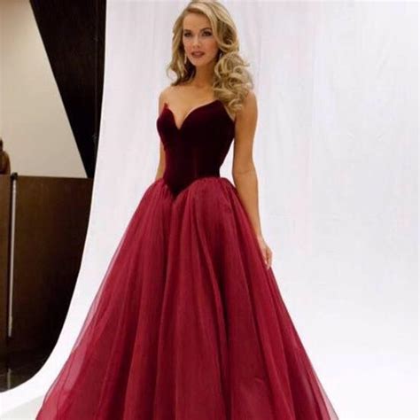 Гоёлын Даашинз Прокат