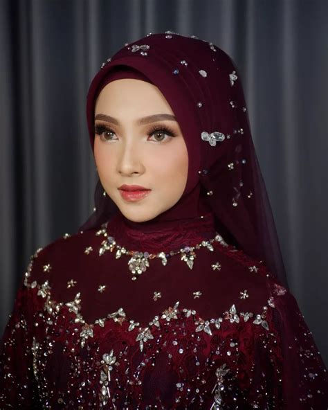 Muse Model Hijab Malang Portof Lailin • Instagram Photos And Videos