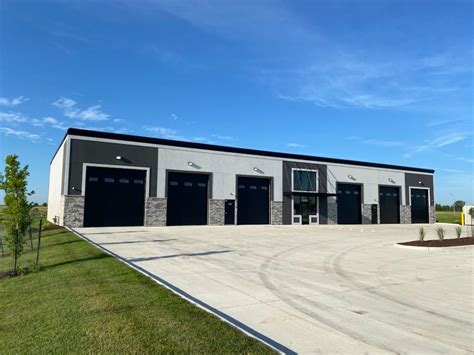 Commercial Building Pro Line Building Company Ia