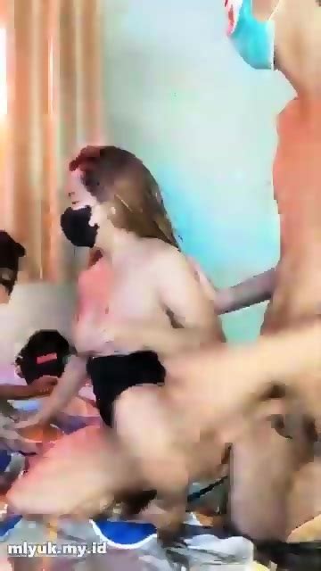 Bokep Indo Threesome Sama Janda Montok Sampai Puas