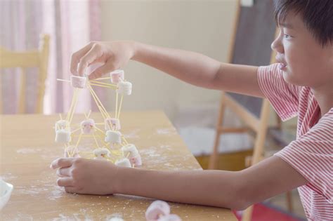 At Home Or In The Classroom Educators Find Ways To Bring STEM Directly To Babes