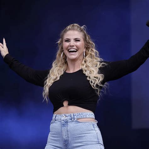 Koncový Bod Sandály Pobřeží Beatrice Egli Bikini Fascinující Trpěliví