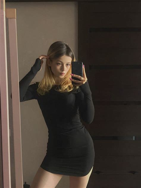 Пин от пользователя Julius M на доске Мои сохраненные материалы в 2024 г Худые девушки