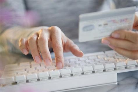 支付宝入口申请信用卡浦发直接下卡30万