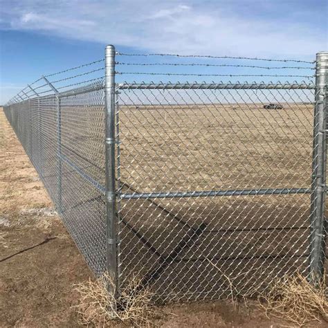Boundary Wall Galvanized Chain Link Wire Fence With 3 Strand Barbed Wire Diamond Mesh Fence