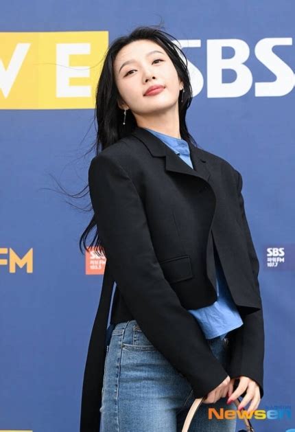 뉴스를 읽다 엑소 이어 레벨도 흔들 10주년 조이의 Sm 작심 저격 “더 말 못 한다”[이슈와치] Daum 카페