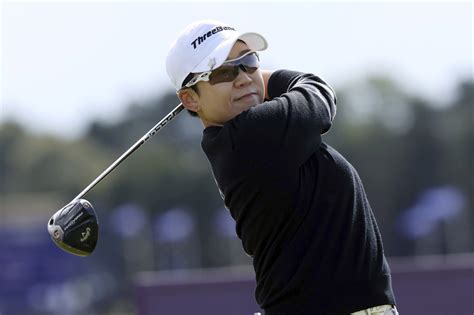 신지애 11년 만에 국내 기업 후원 받는다두산건설과 서브 스폰서 계약