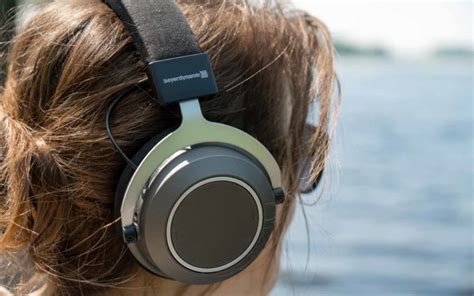 Are Bluetooth Headphones Dangerous Or Not Tech Receiver
