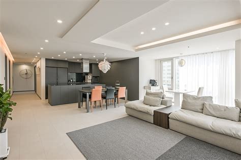 펜트하우스 감성을 담다 세련미 가득 모노톤 인테리어 라이프스타일 슈퍼앱 오늘의집