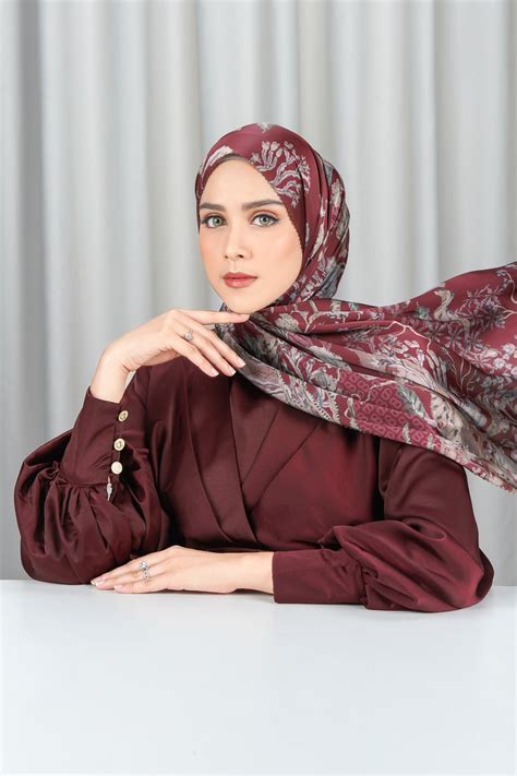 Misool Satin Shawl Octopus Buttonscarves Malaysia